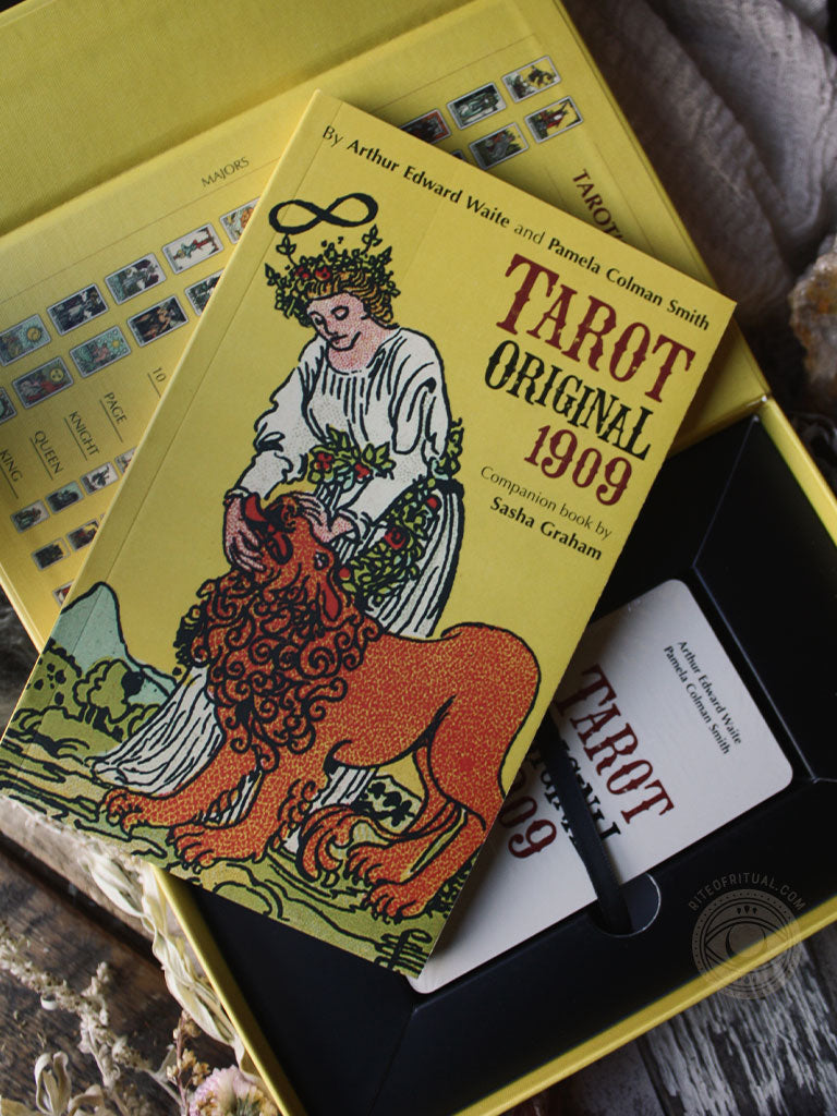 TAROT & DIVINATION - Rite of Ritual