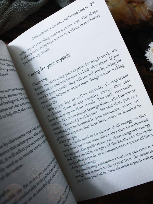 The Little Book of Crystal Magic - Harnessing the Sacred Power of Crys ...